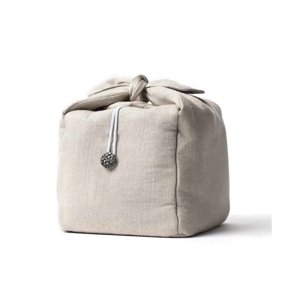 Tea Bowl Set of 5, Petr Novak for Yoshi en, black & white 250ml