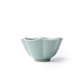 Chinese Teacup Zhang Weijing Celadon Haitang Light 80ml